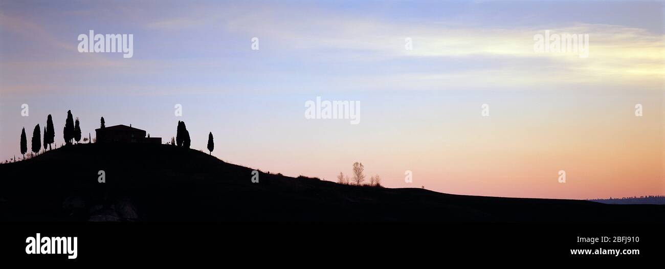 Tuscany sunset panoramic landscape hi-res stock photography and images ...