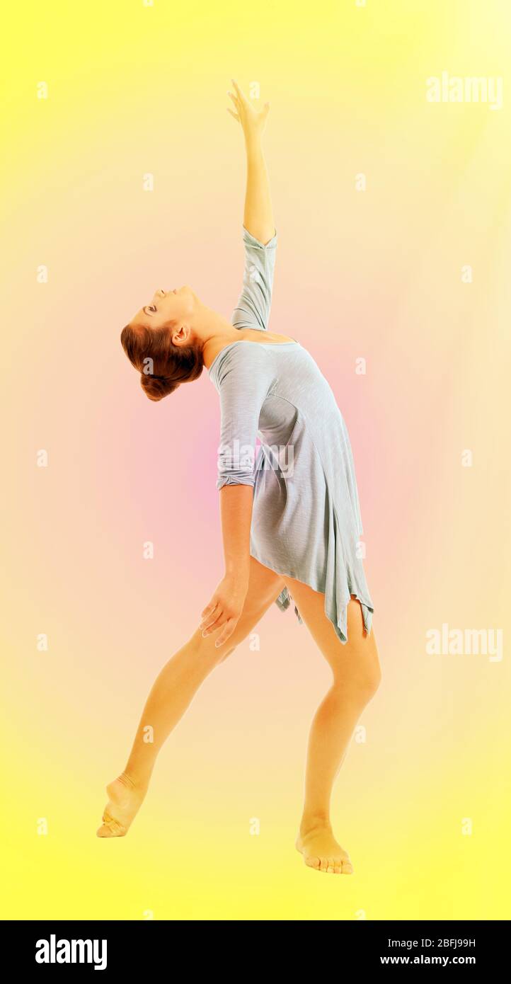 Pose with yellow effect hi-res stock photography and images - Alamy