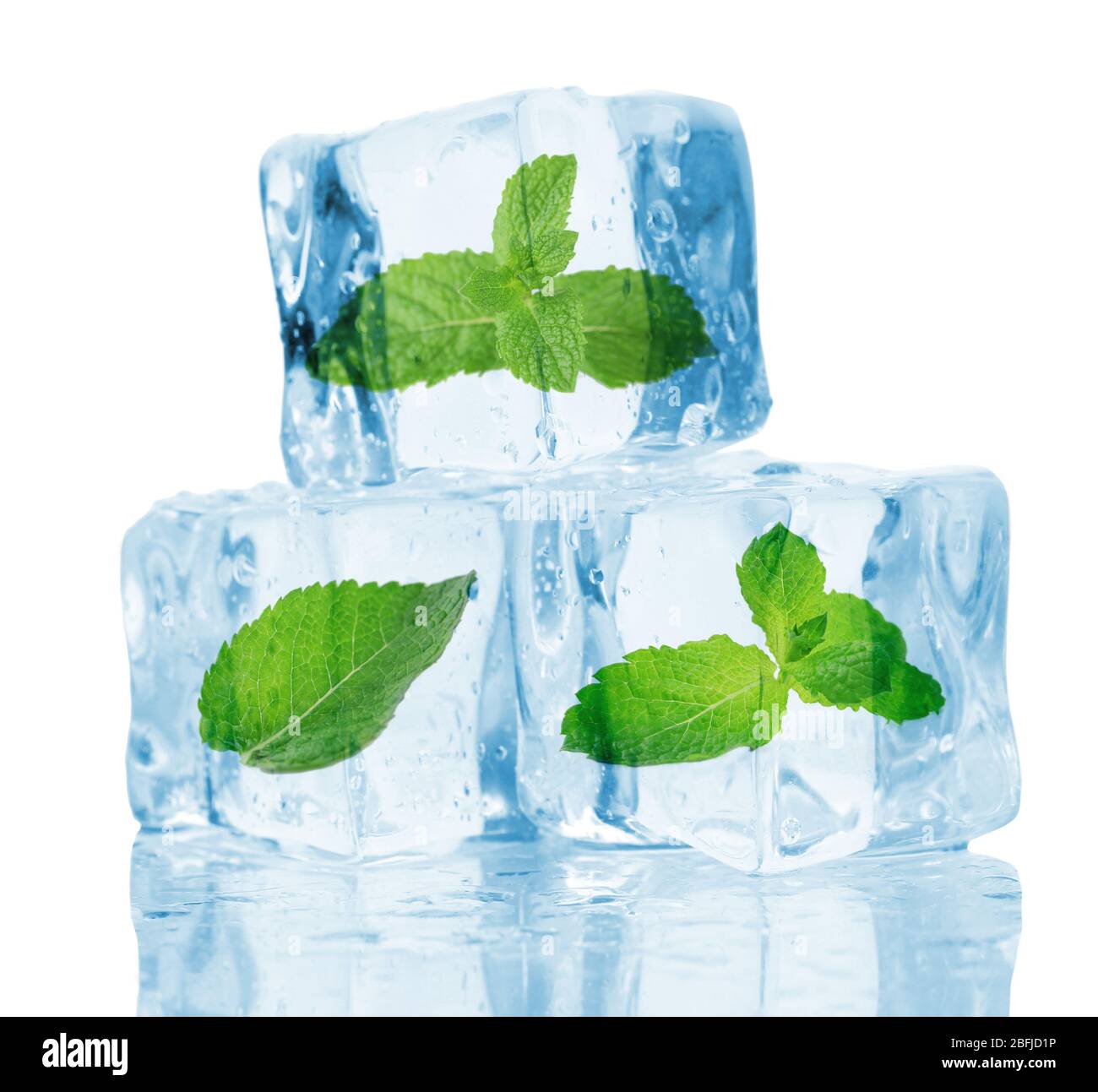 Ice cubes with mint, isolated on white Stock Photo - Alamy