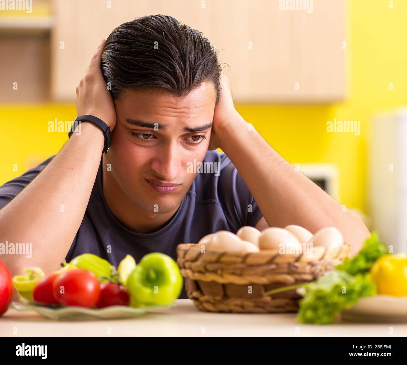 Man eating salad sad hi-res stock photography and images - Alamy