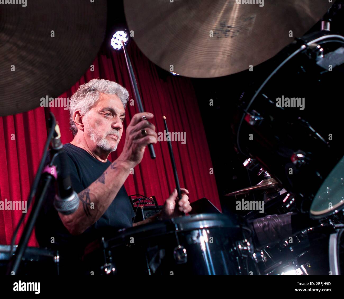 Paul simon paul mccartney hi-res stock photography and images - Alamy