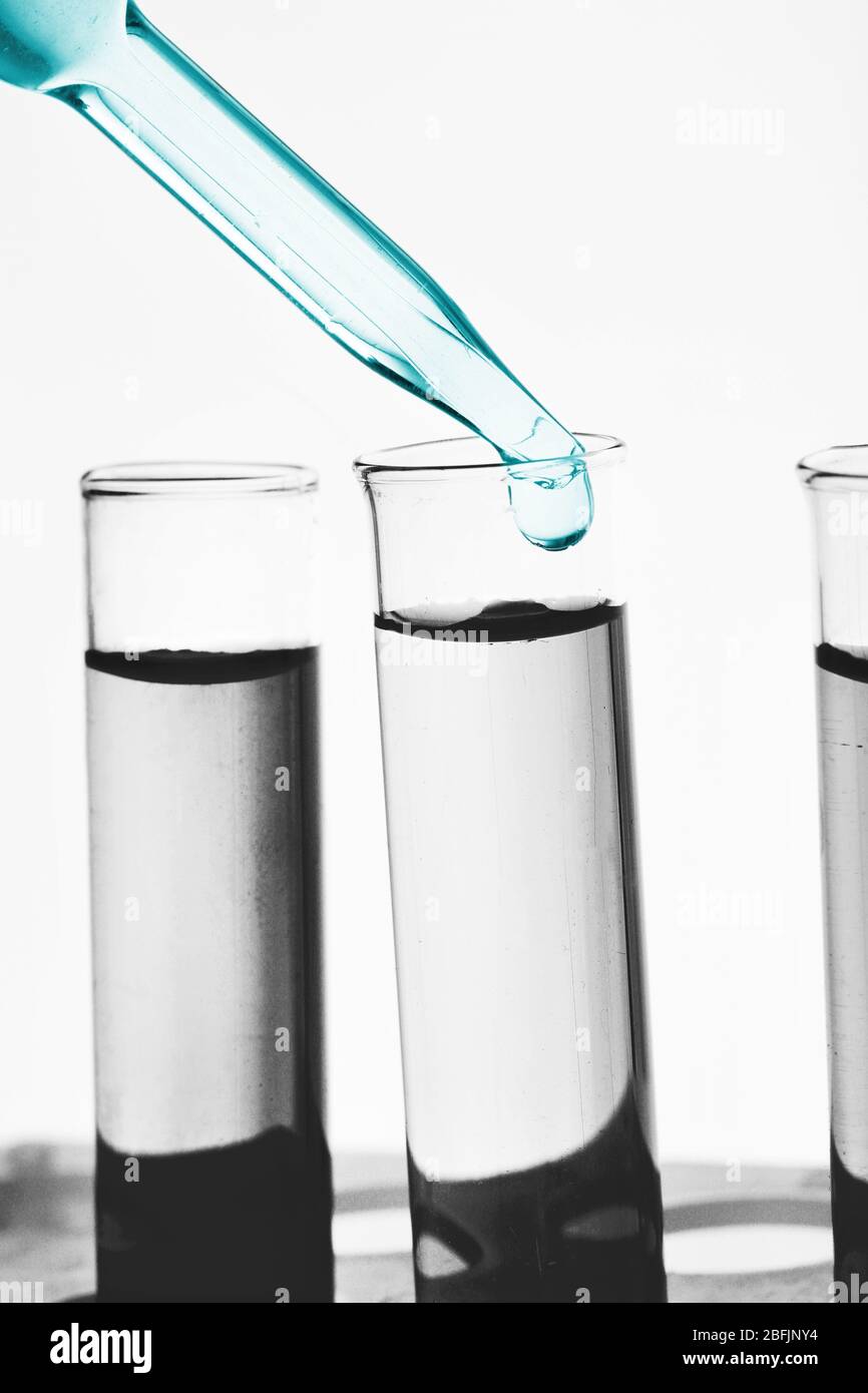 Dropper test tubes close hi-res stock photography and images - Alamy