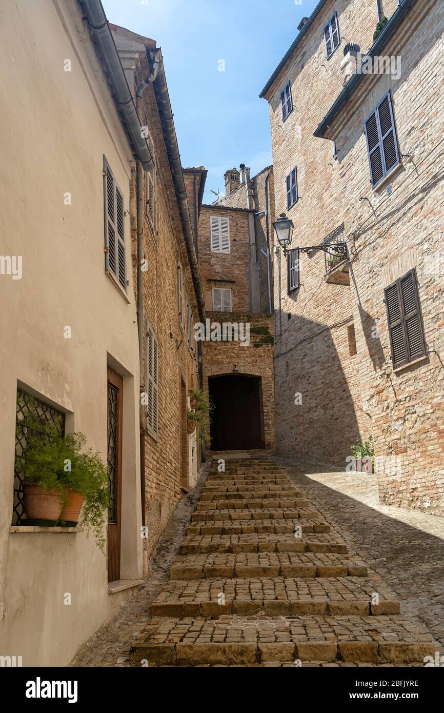 Treia, Macerata, Marches, Italy: a street of the historic town Stock ...