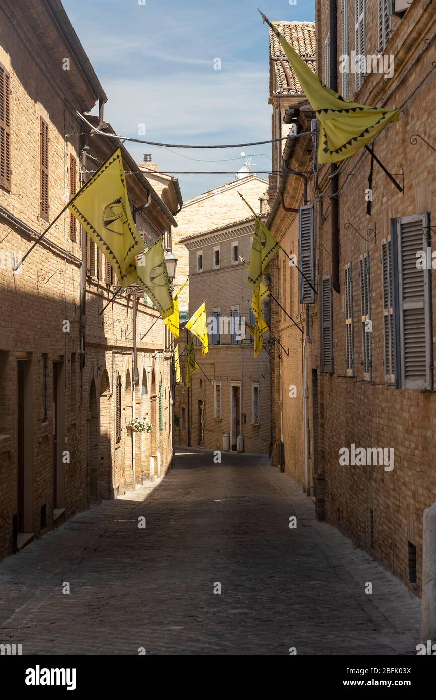 Treia, Macerata, Marches, Italy: a street of the historic town Stock ...