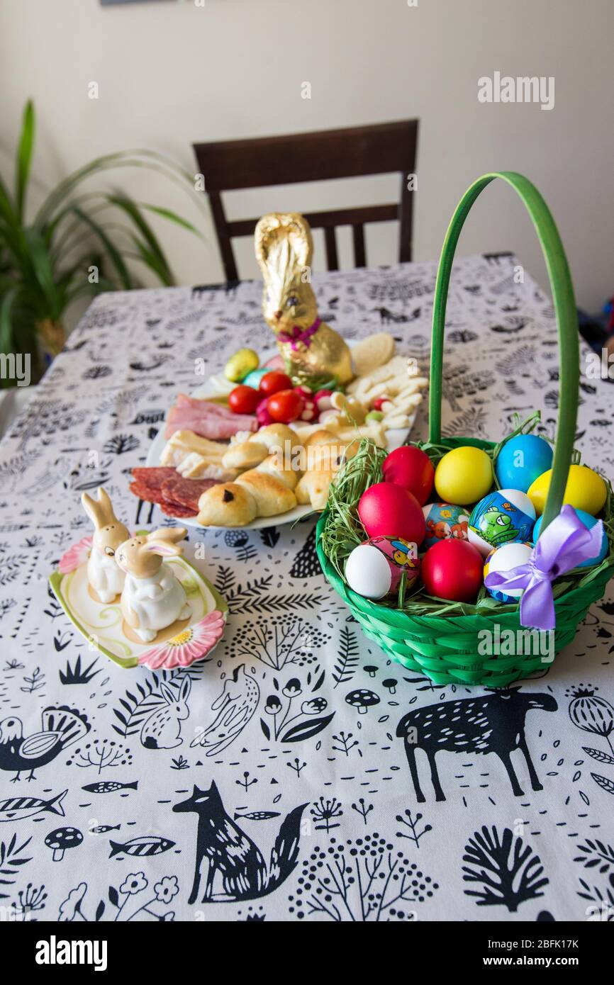 traditional Romanian orthodox Easter table Stock Photo - Alamy