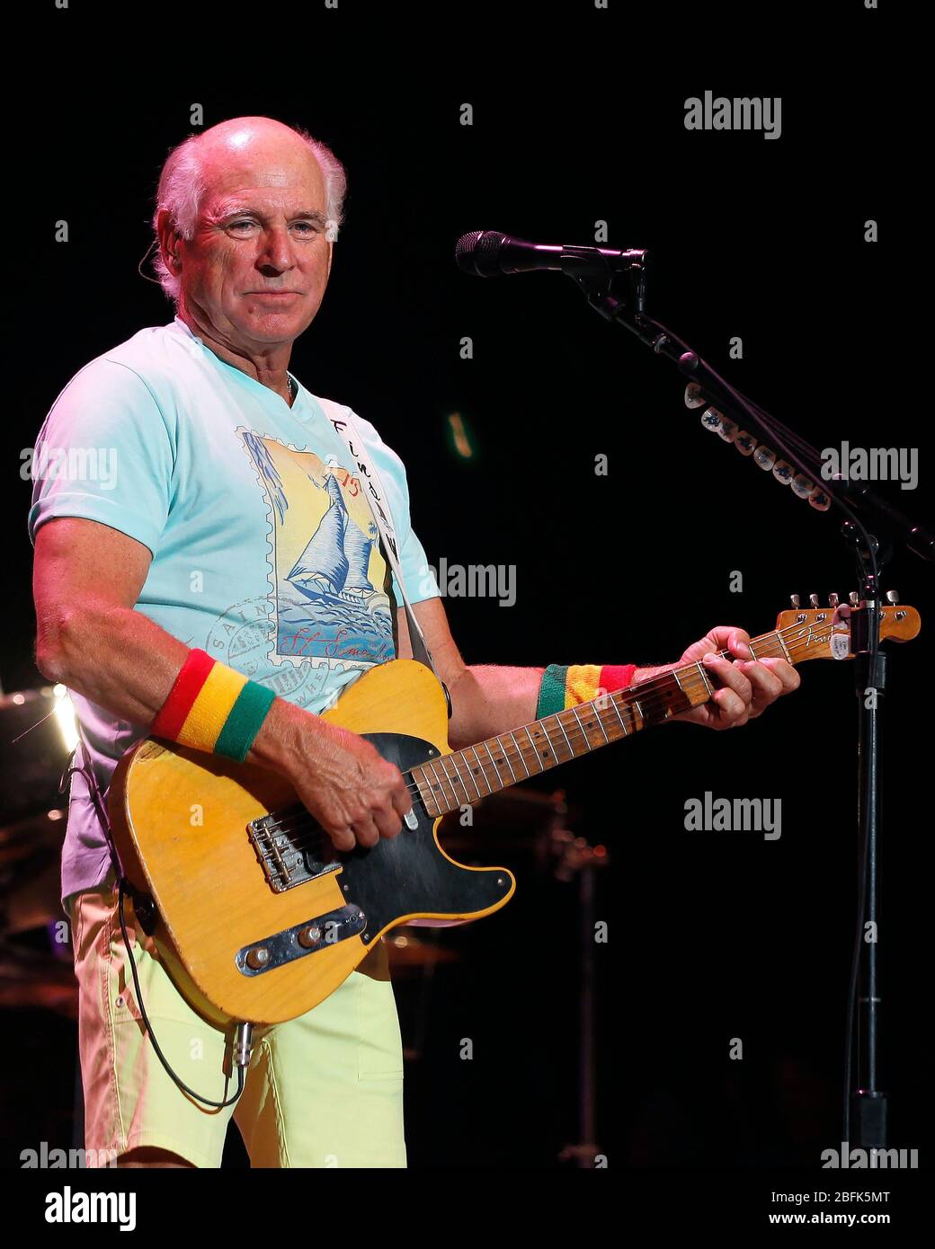 Jimmy buffett beach concert hi-res stock photography and images - Alamy