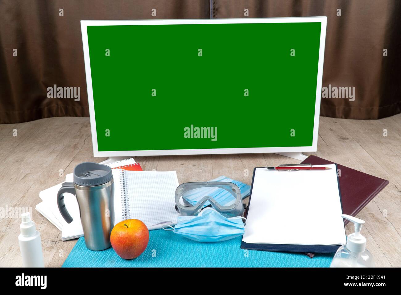 Workplace quarantine hi-res stock photography and images - Alamy