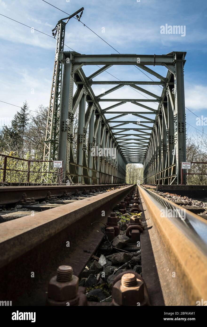 Steel frame railway bridge Stock Photo - Alamy