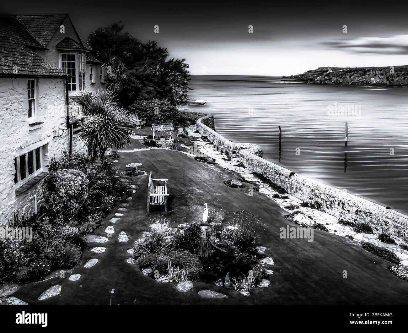 Seaside property, Efford Cottage, Bude, Cornwall, UK Stock Photo - Alamy