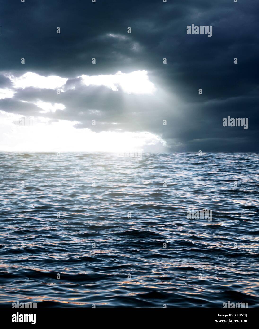 thunderstorm clouds above the sea Stock Photo - Alamy