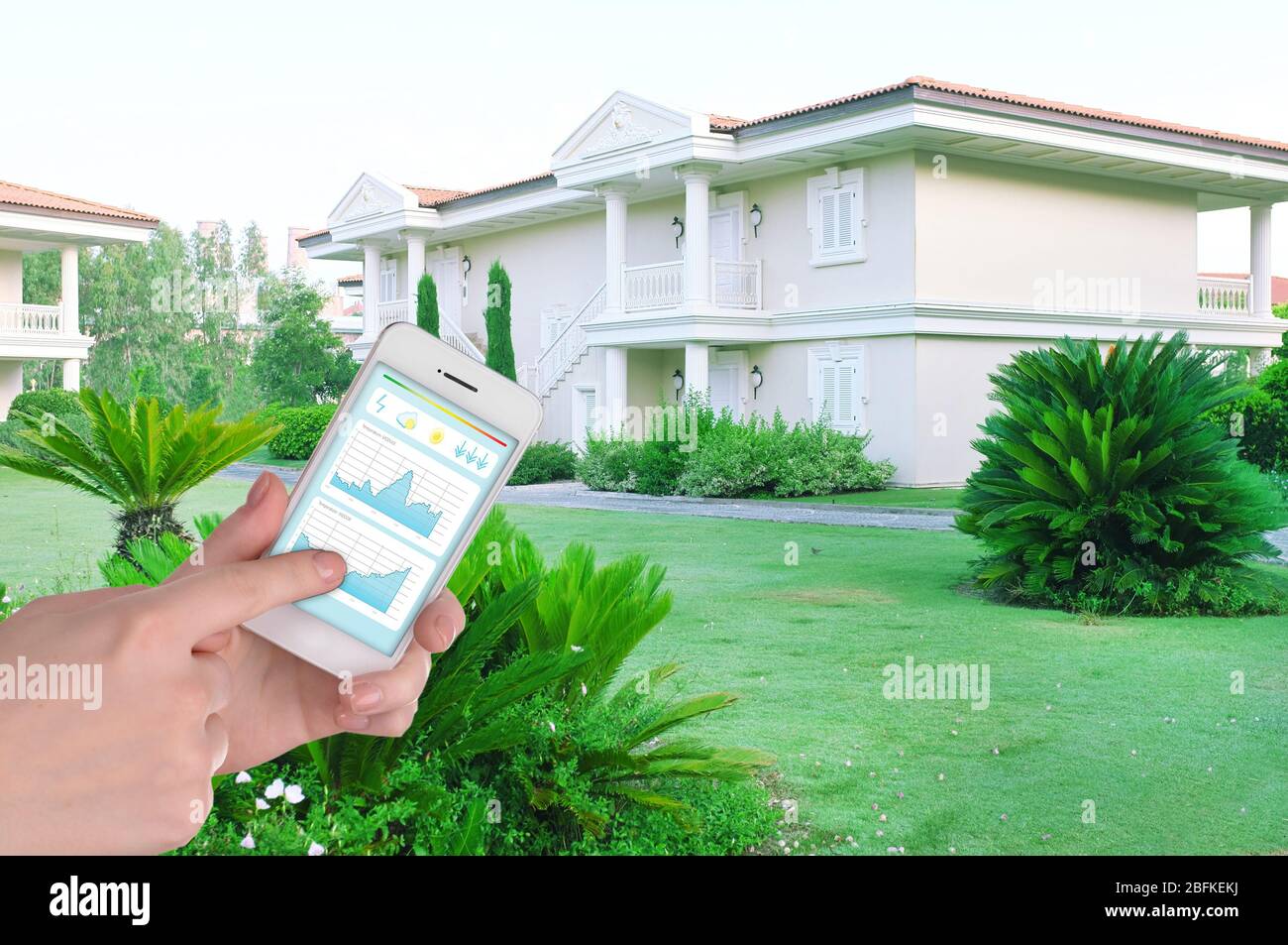 Smart energy controller hi-res stock photography and images - Alamy