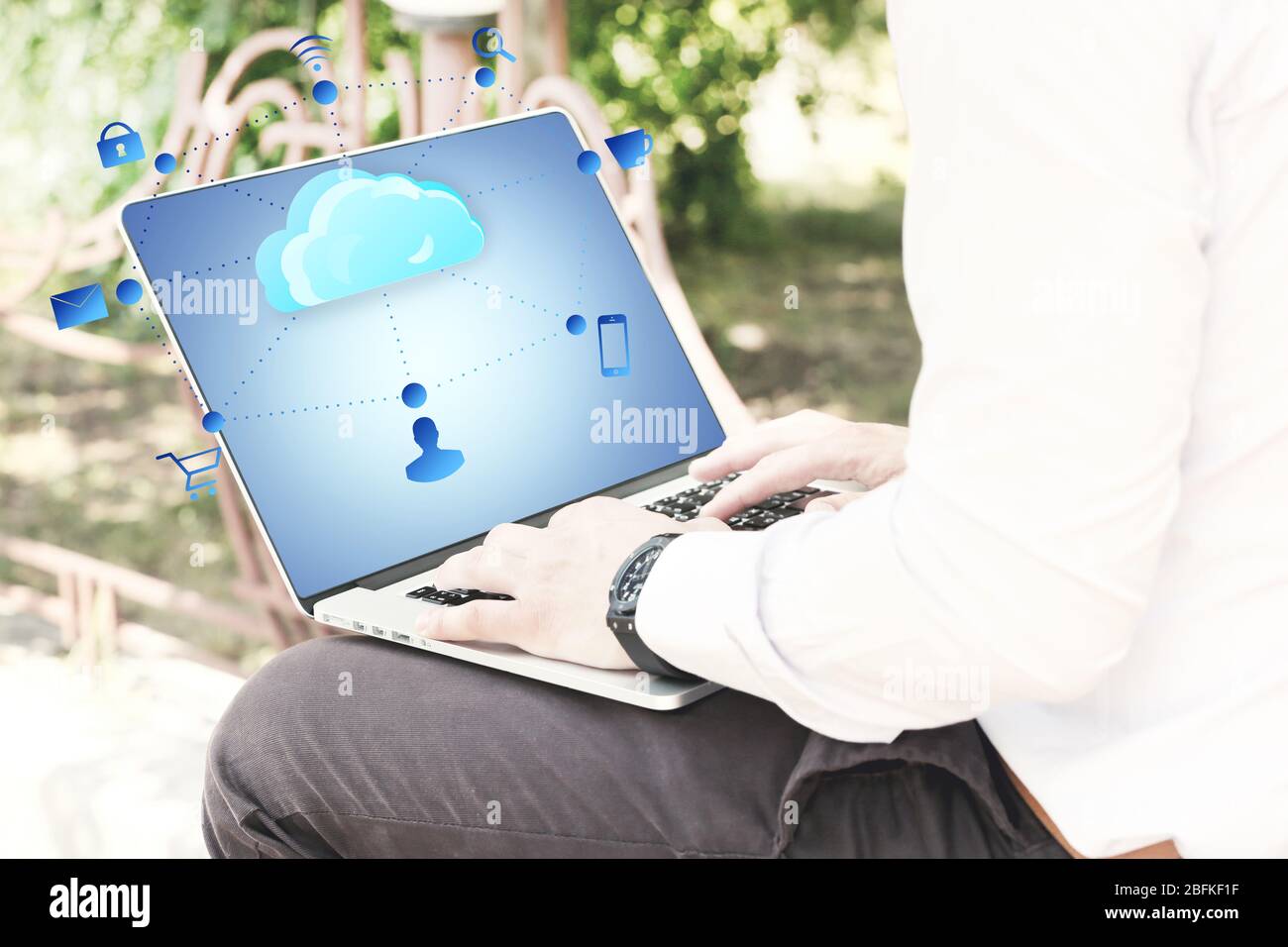 Man working with cloud computing diagram, modern technology concept ...