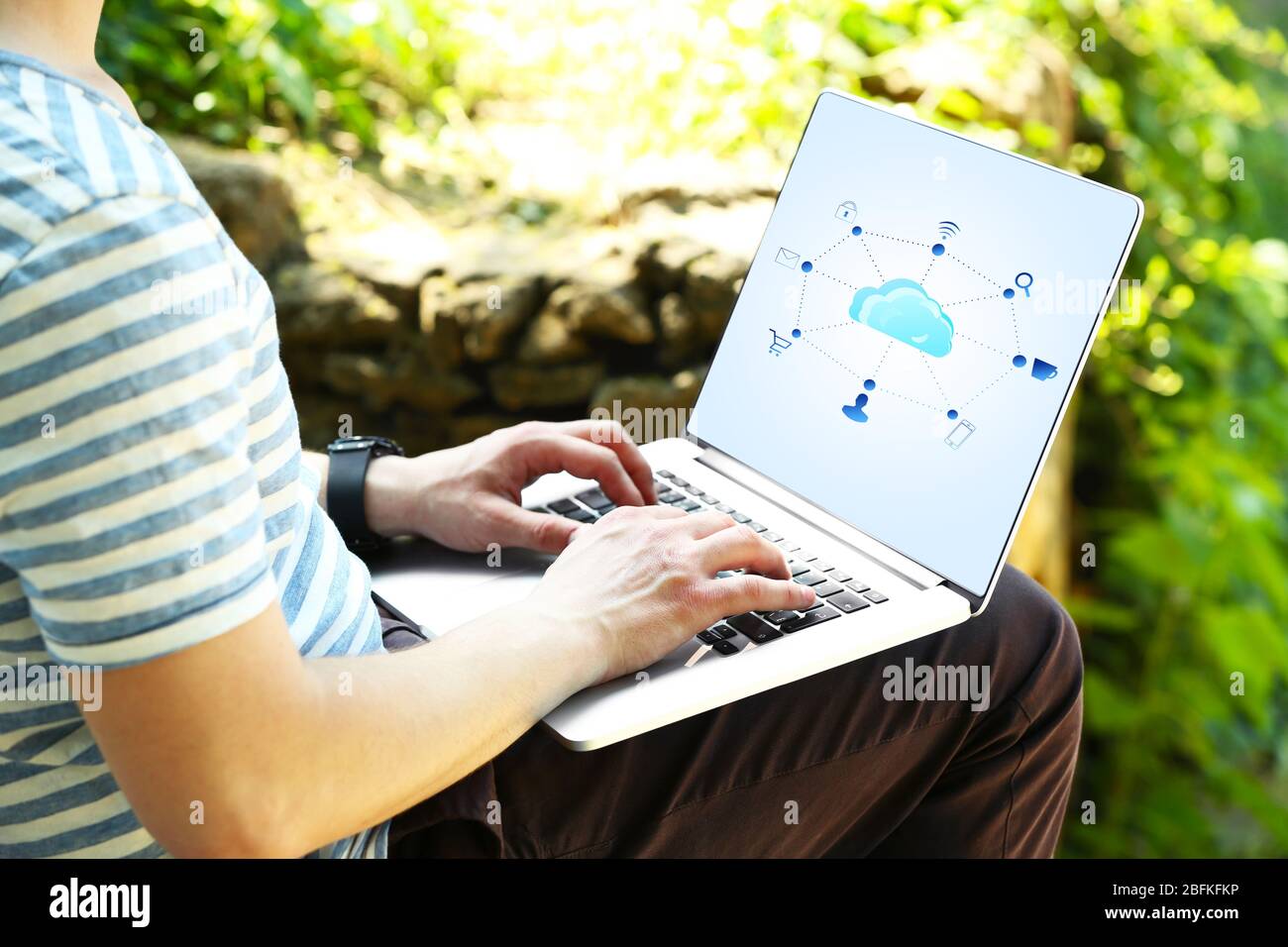 Man working with cloud computing diagram, modern technology concept ...