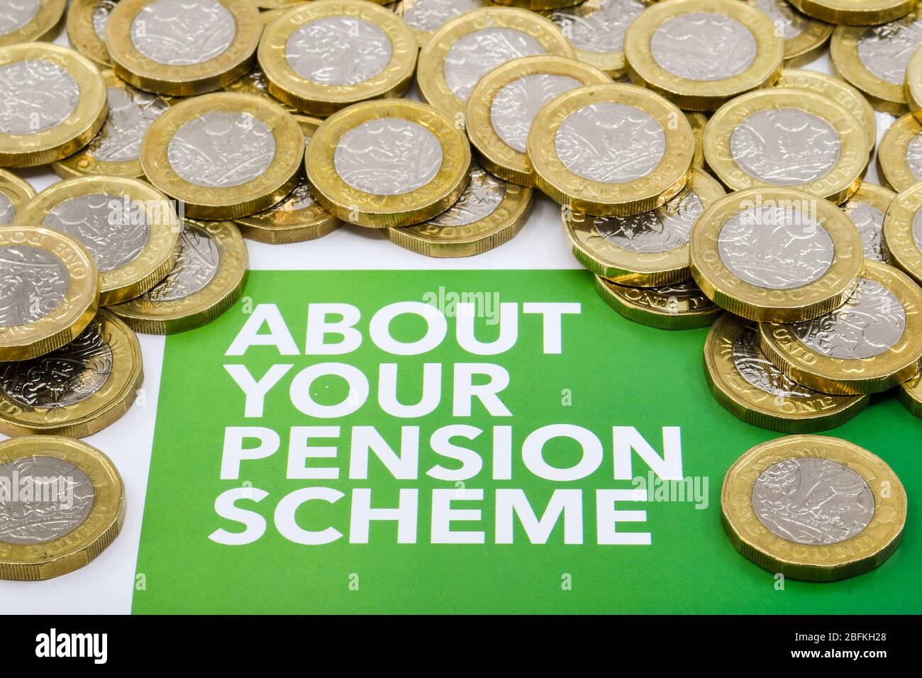 Old british one pound note hi-res stock photography and images - Alamy