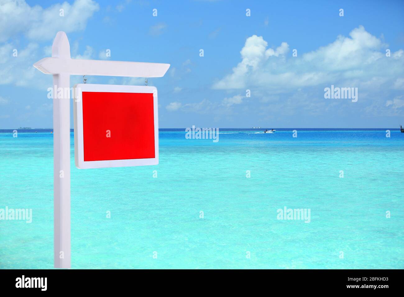 Wooden sign board on nature background Stock Photo - Alamy