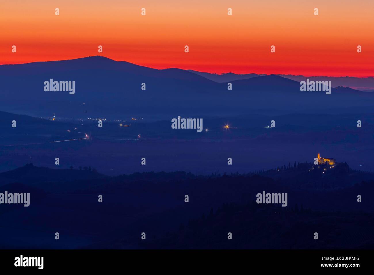 Val d'orcia and aerial hi-res stock photography and images - Alamy