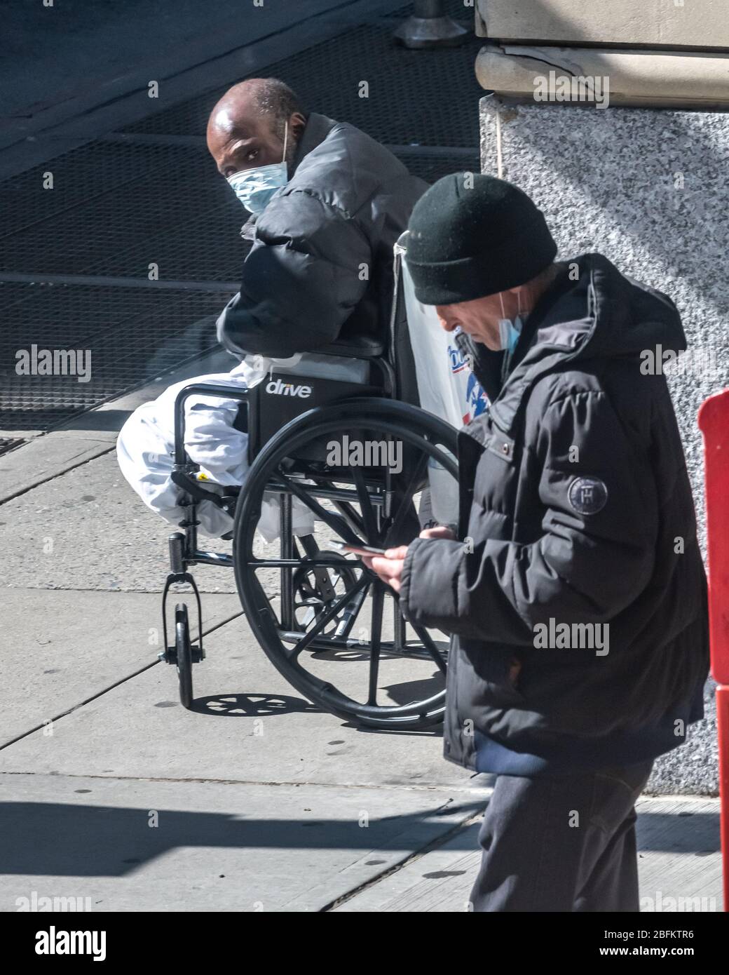 Face mask looks hi-res stock photography and images - Alamy