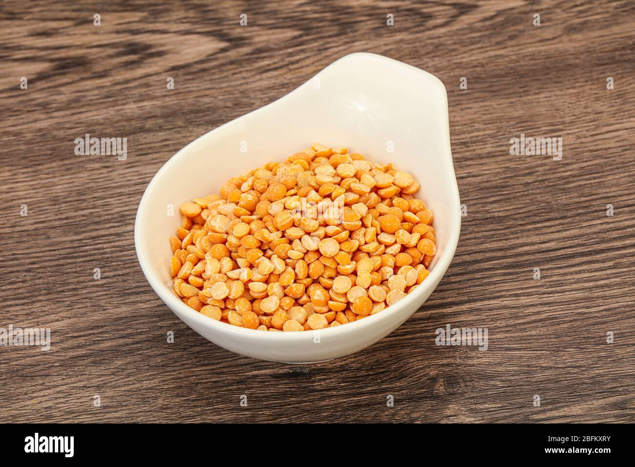 Dry peas for cooking in the bowl Stock Photo - Alamy