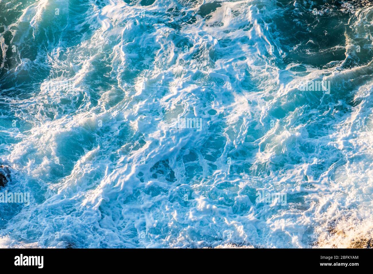 Wave hitting boat hi-res stock photography and images - Alamy