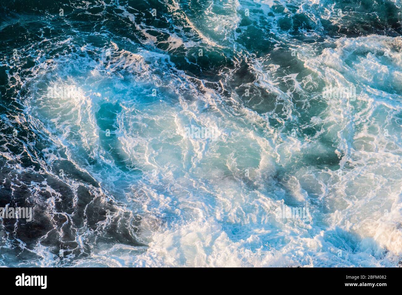 Wave hitting boat hi-res stock photography and images - Alamy