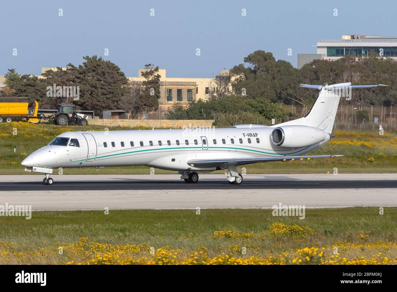 Embraer erj145 hi-res stock photography and images - Alamy