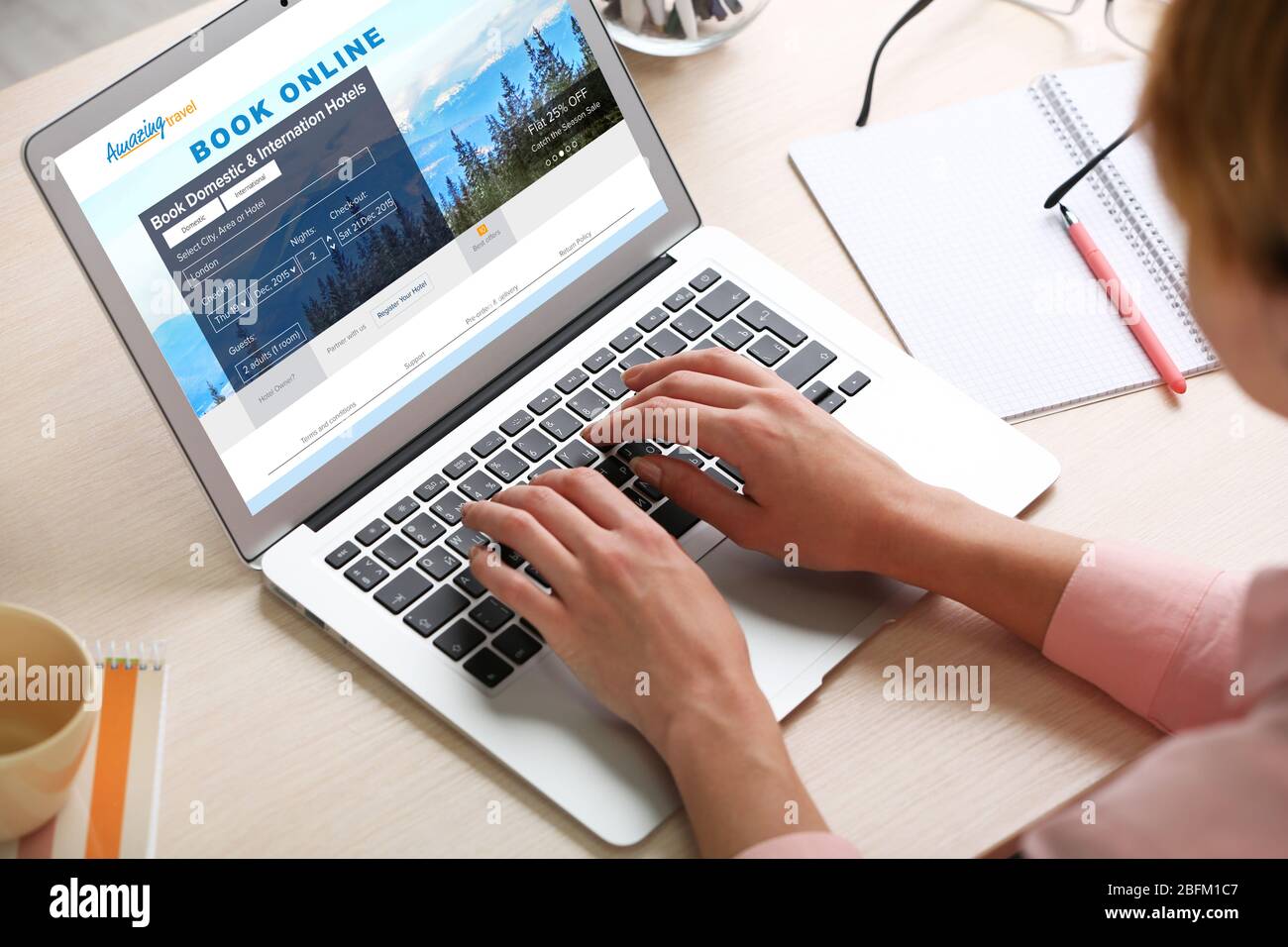 Administration laptop tablet woman hi-res stock photography and images ...