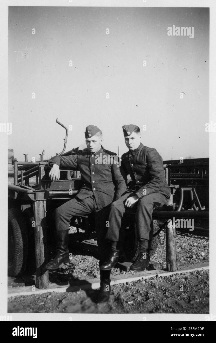 Waffen ss soldiers ww2 hi-res stock photography and images - Alamy