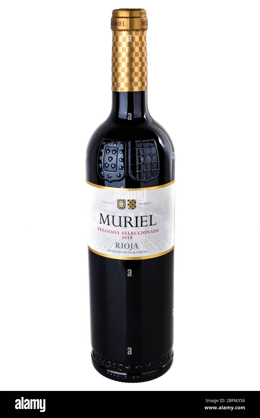 Muriel vendimia seleccionada 2018 rioja hi-res stock photography and ...