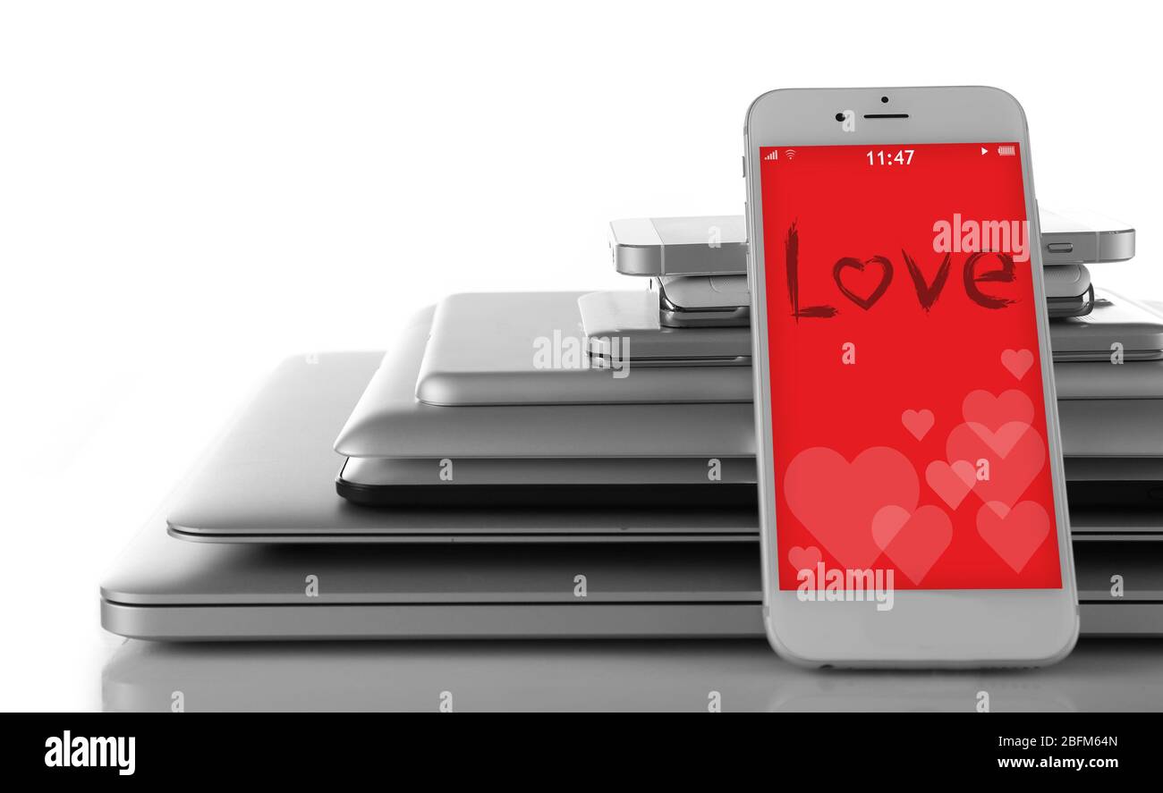 Smartphone with romantic screensaver Stock Photo - Alamy