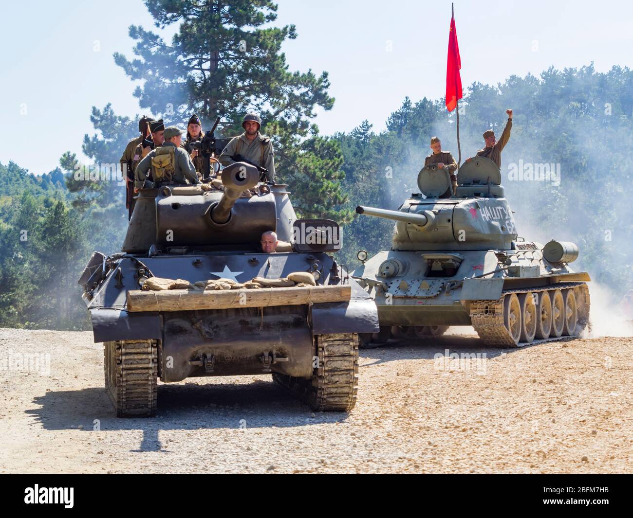 Tanks on display military museum hi-res stock photography and images ...