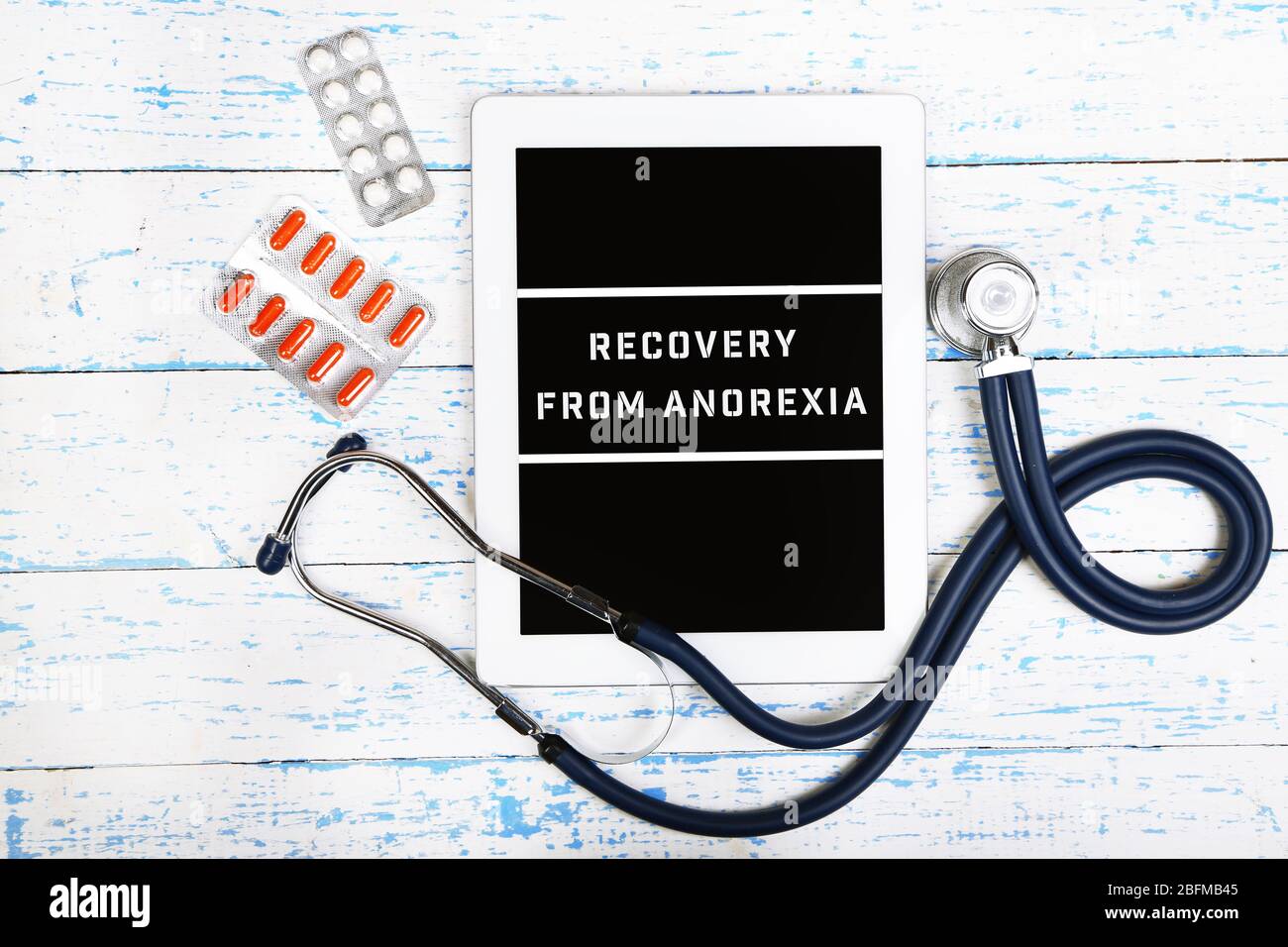 Examination stethoscope teenage hi-res stock photography and images - Alamy