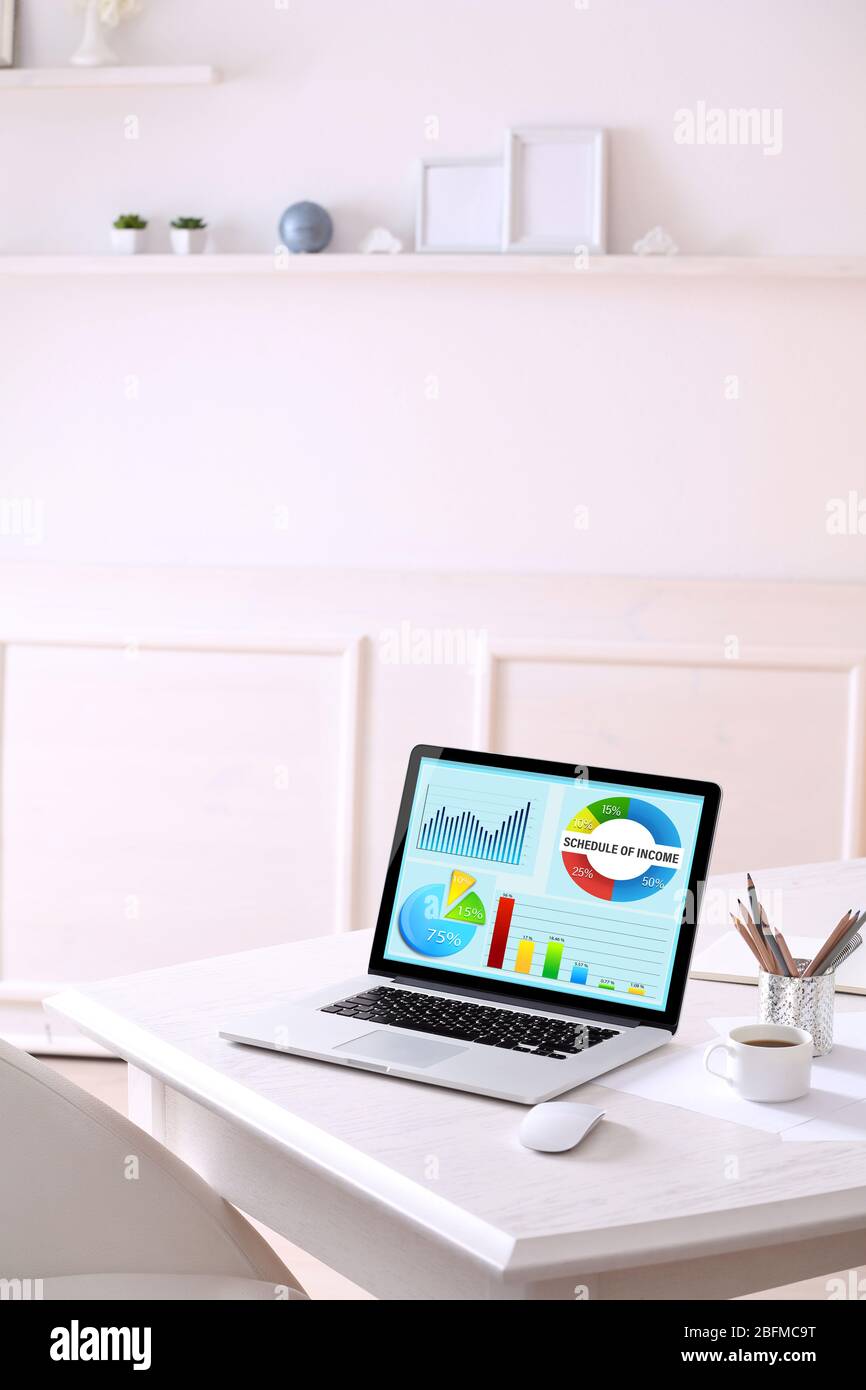 Desktop monitor computer hardware diagram hi-res stock photography and ...