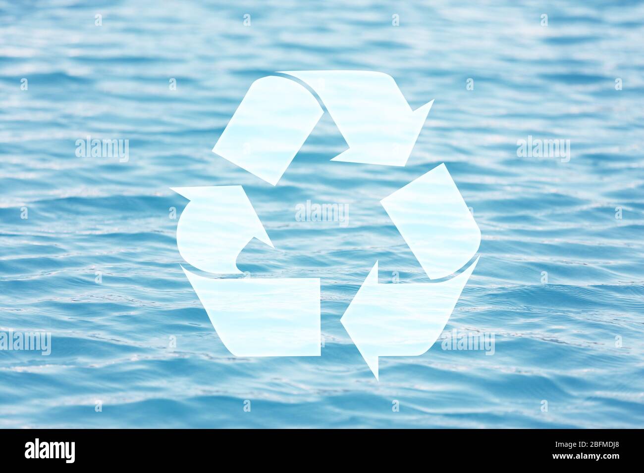 Recycling symbol with water hi-res stock photography and images - Alamy