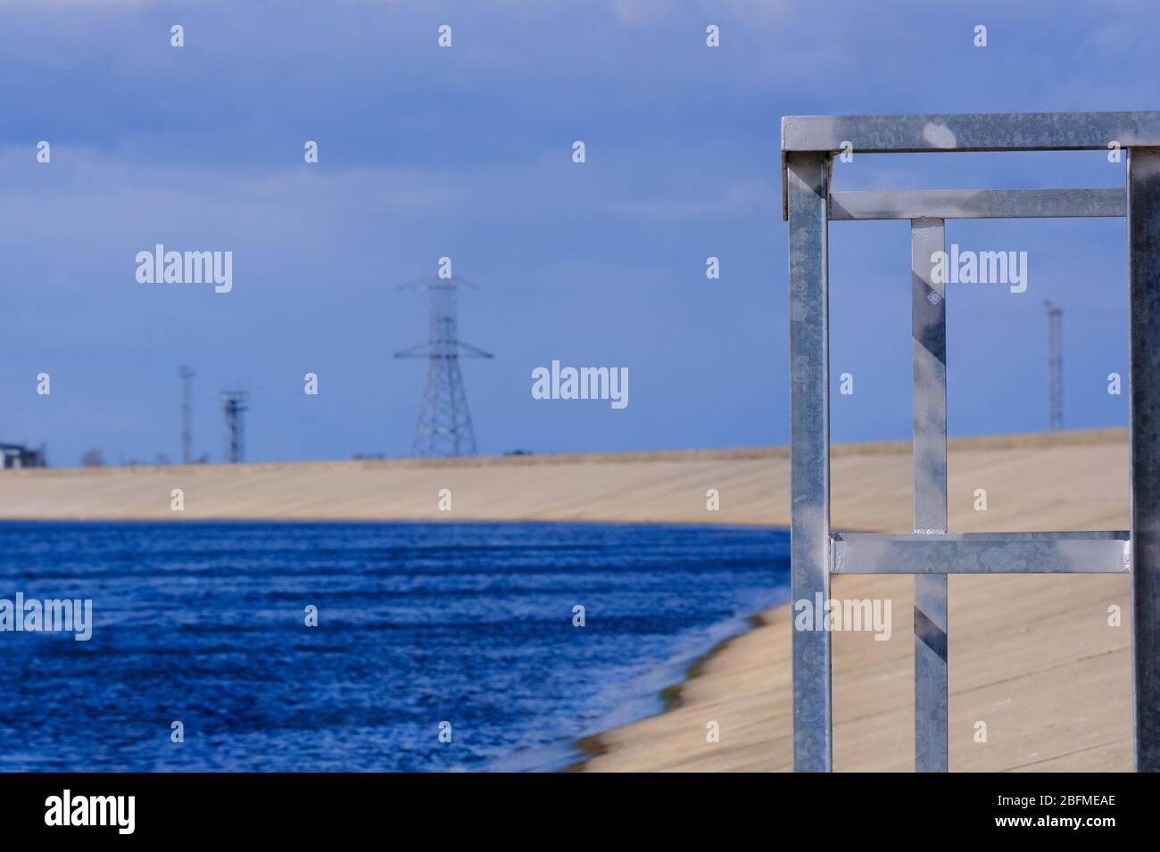 Safety railing hi-res stock photography and images - Alamy