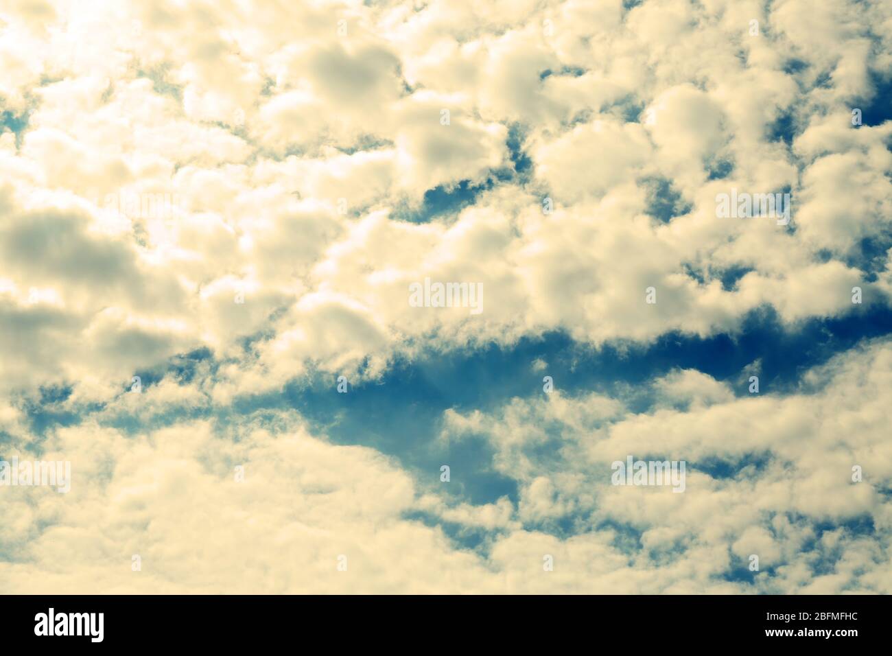Perfect retro sky with clouds Stock Photo - Alamy