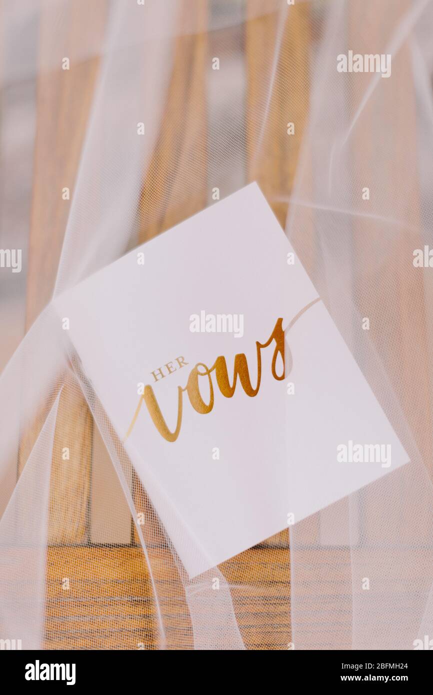 wedding vow card with wedding veil. Wedding decoration Stock Photo - Alamy