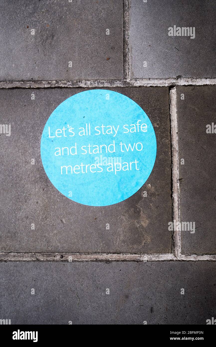 Safe distance of 2 metres sign hi-res stock photography and images - Alamy