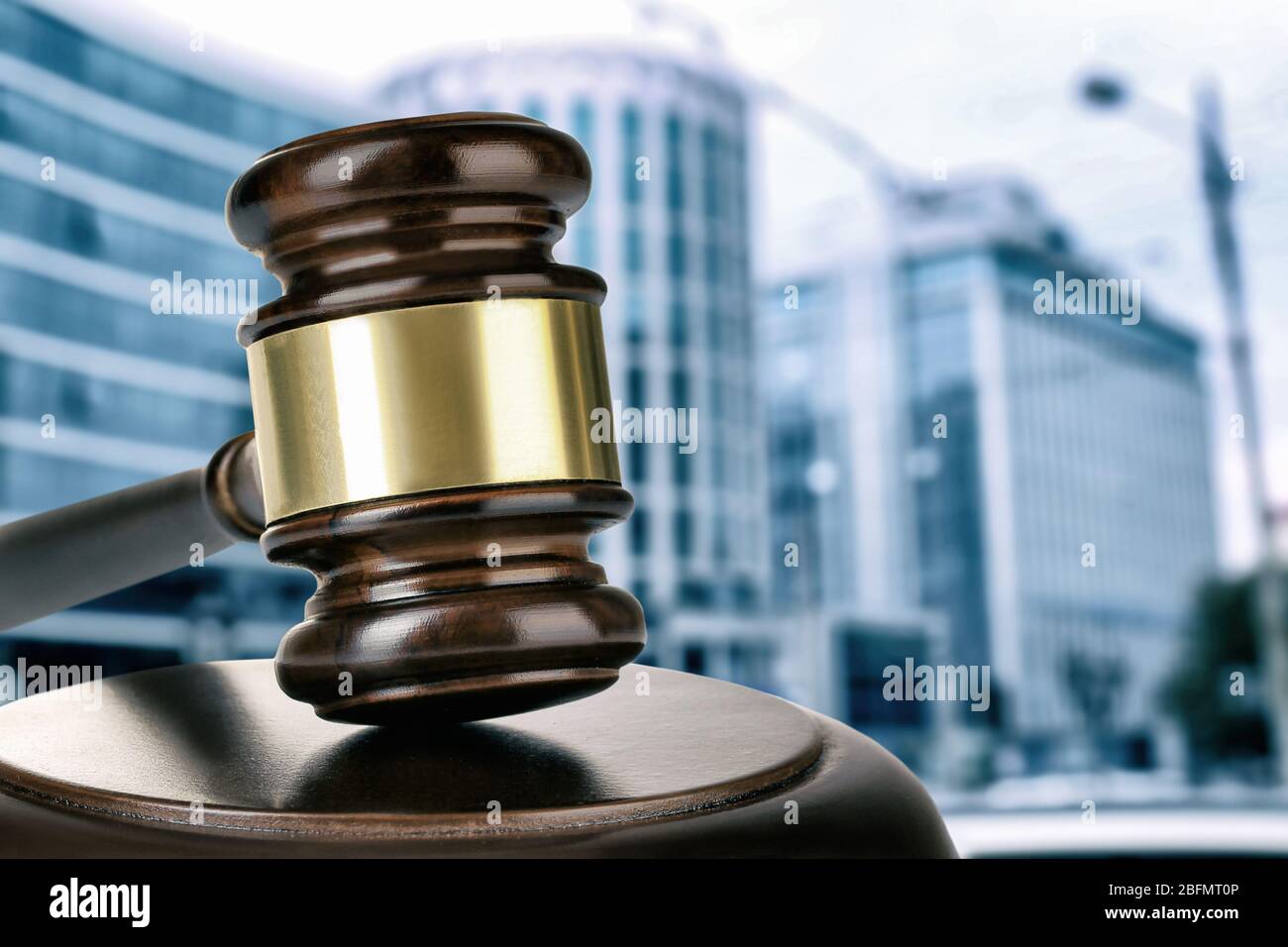 Official auction house hi-res stock photography and images - Alamy