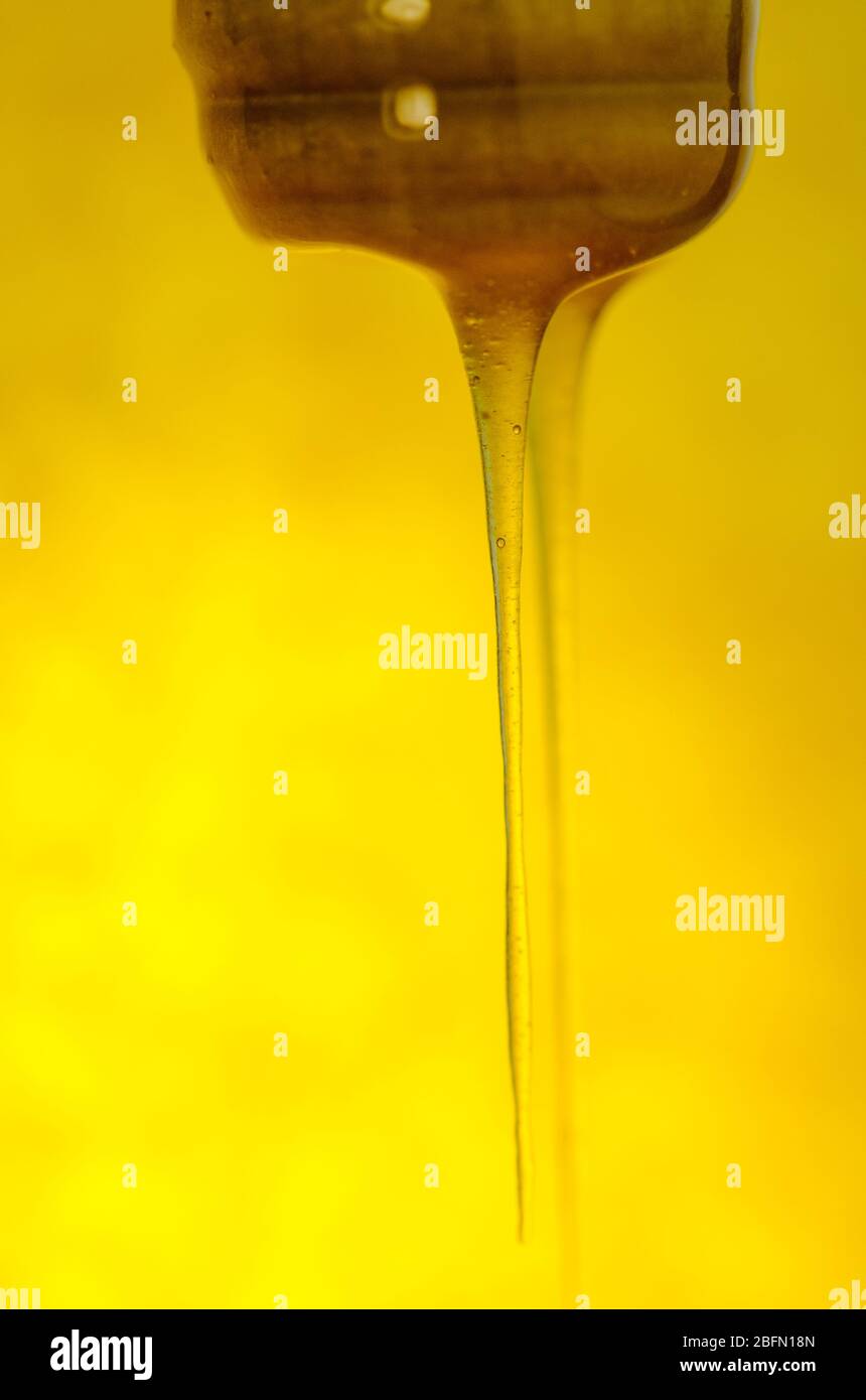 Dripping caramel syrup hi-res stock photography and images - Alamy