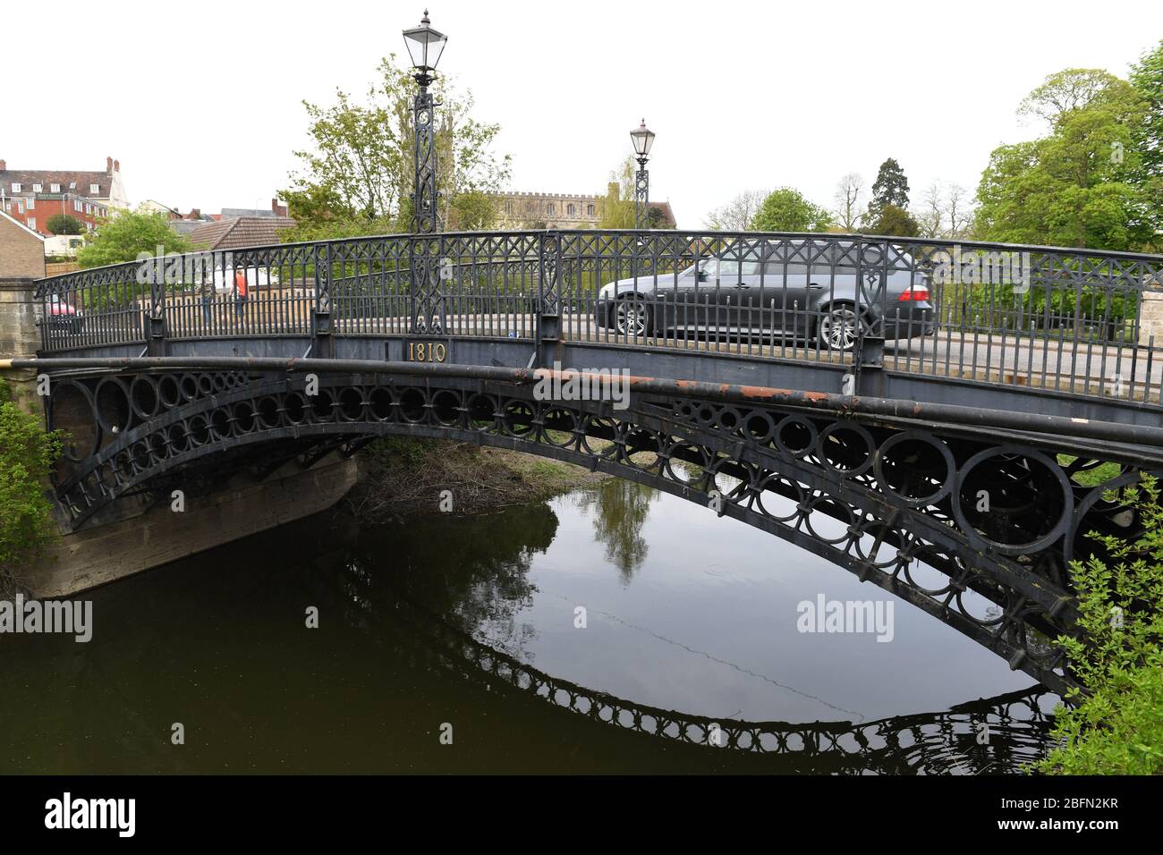 Newport Pagnell Milton Keynes Bucks Iron Bridge and town centre Stock ...