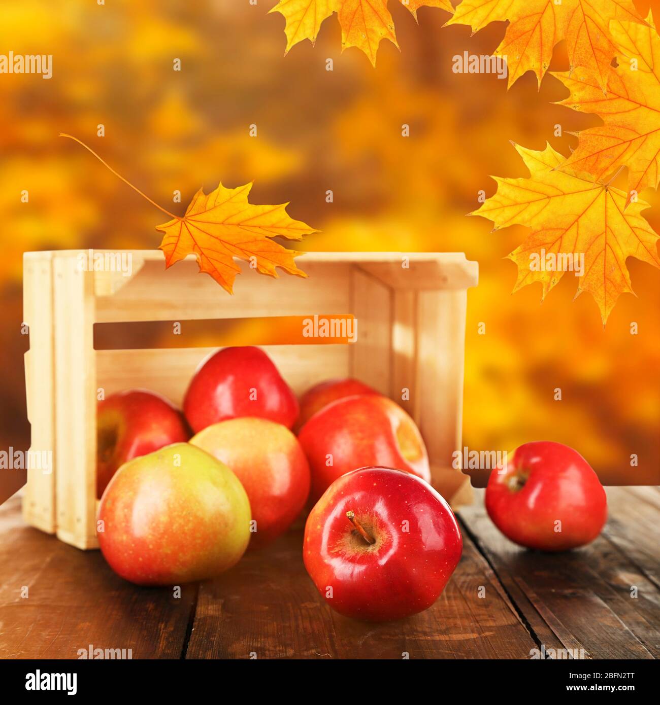 Spilled with apples hi-res stock photography and images - Alamy