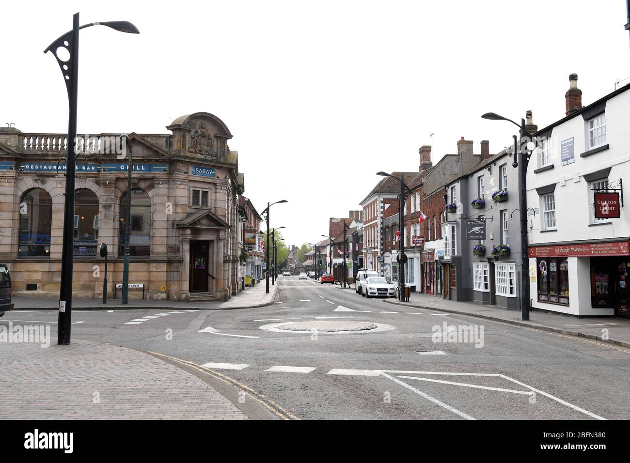 Newport Pagnell Milton Keynes Bucks Iron Bridge and town centre Stock ...