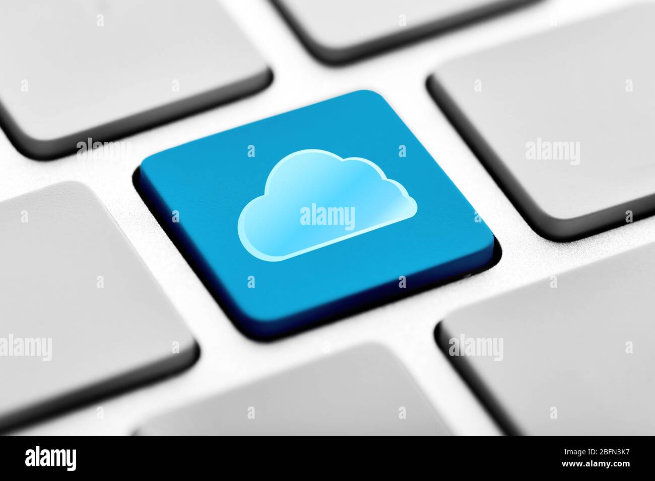 Cloud on computer keyboard. Cloud storage concept Stock Photo - Alamy