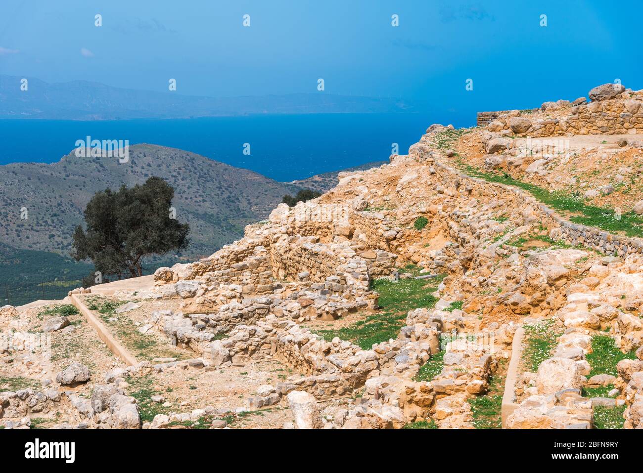 Minoan town of azoria hi-res stock photography and images - Alamy
