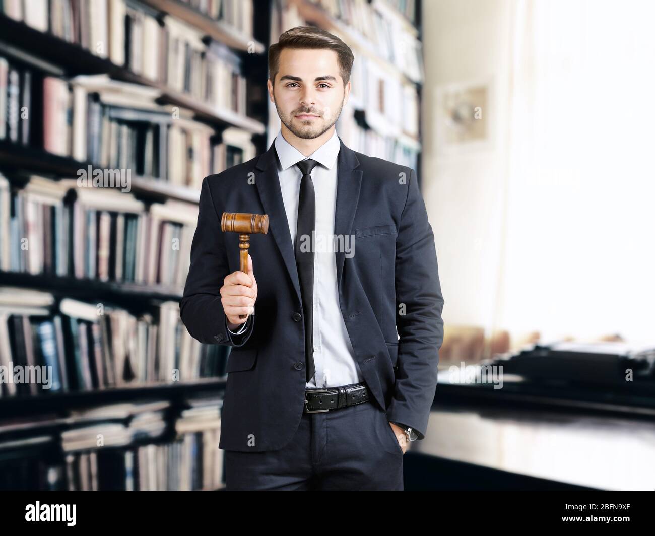 Office interior judge lawyer hi-res stock photography and images - Alamy