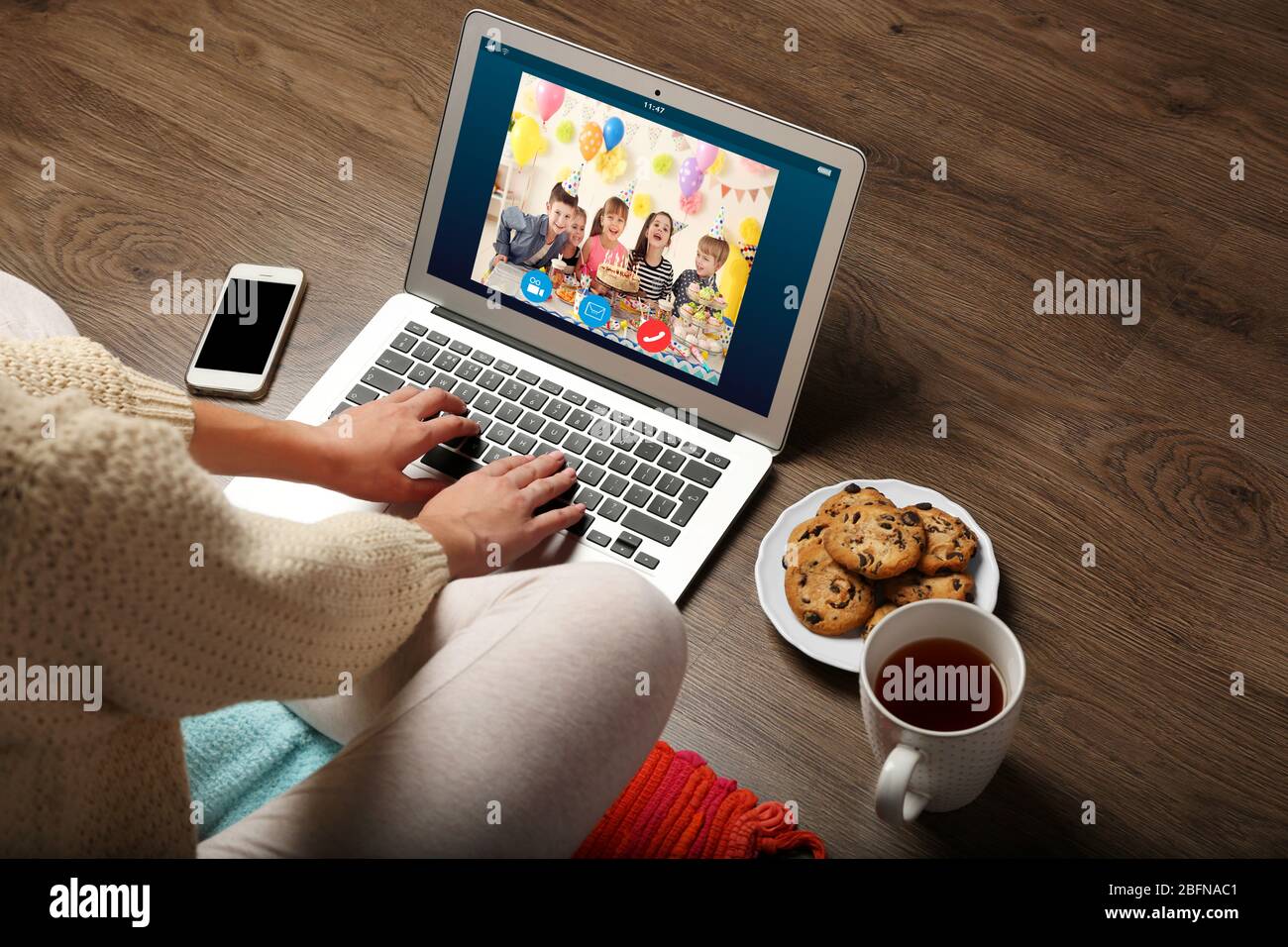 Child computer screen birthday hi-res stock photography and images - Alamy