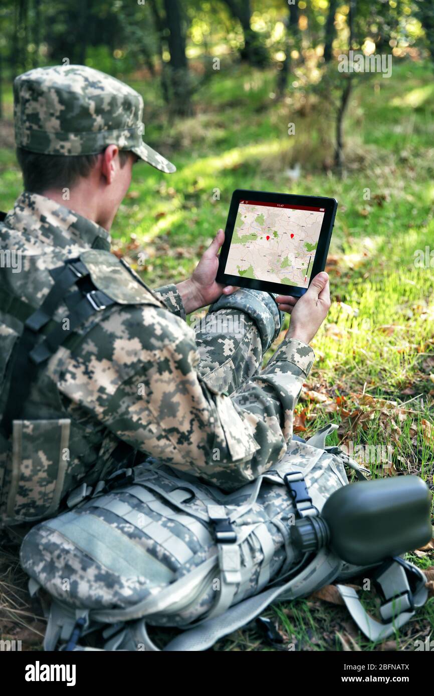 Military global positioning system hi-res stock photography and images ...