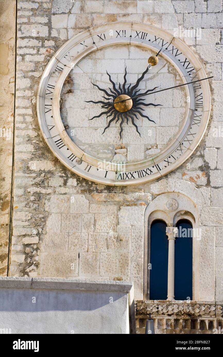 Clock in the Romanesque tower, Narodni Square, Diocletian's Palace ...