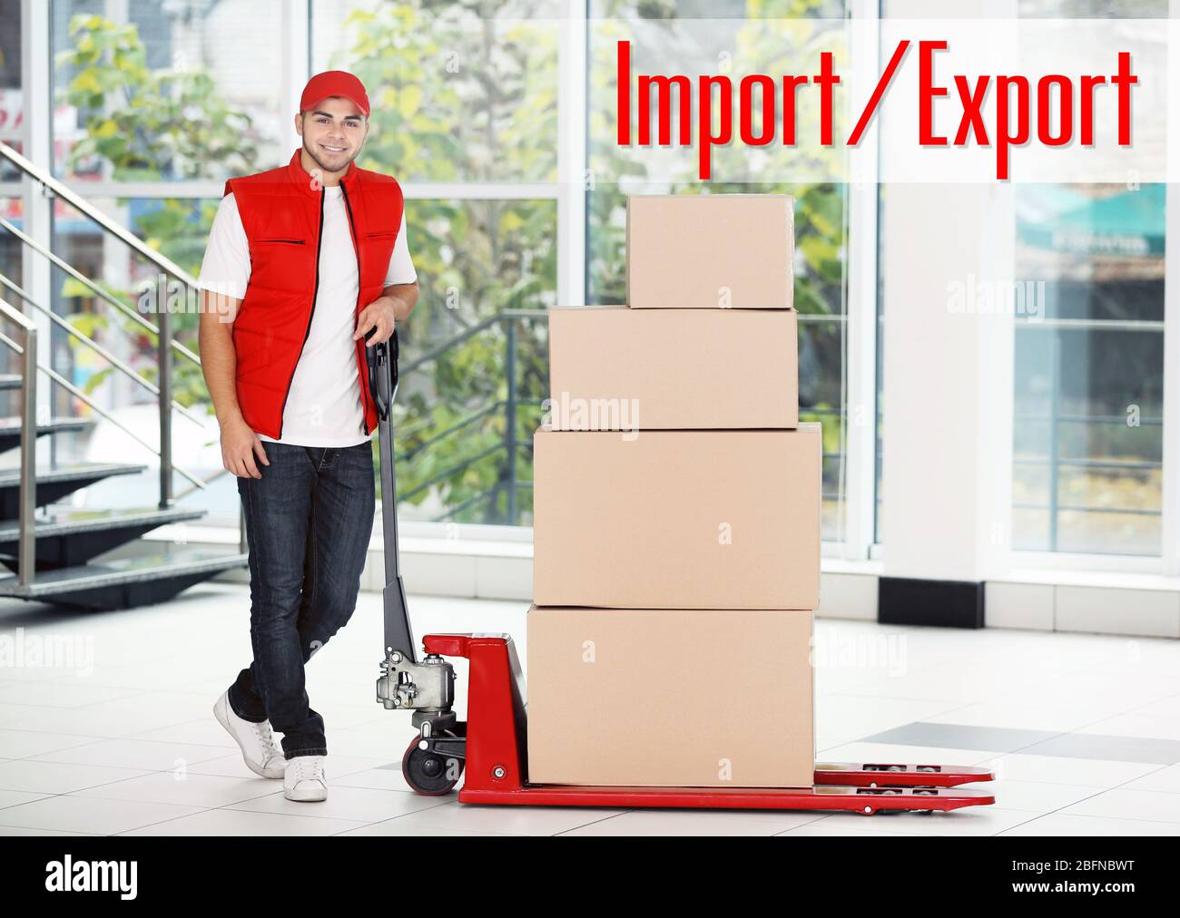 Pallet dolly hi-res stock photography and images - Alamy