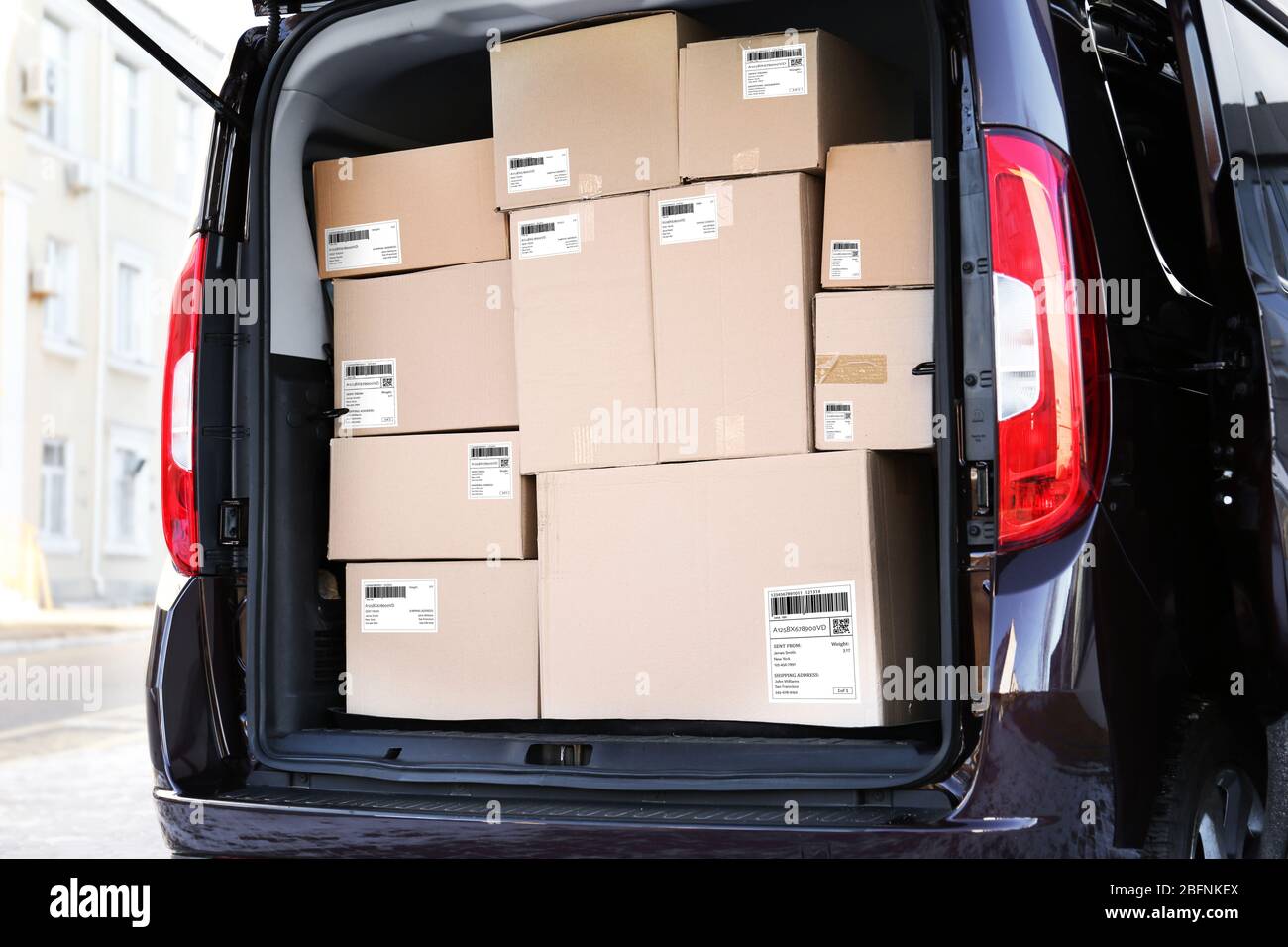 Tracking codes hi-res stock photography and images - Alamy